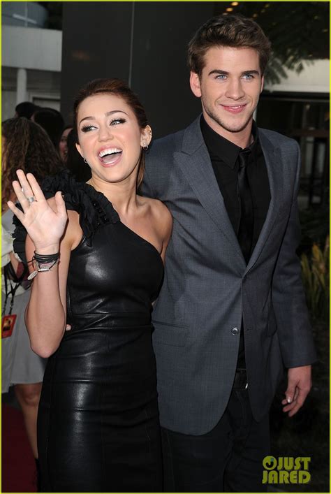 Miley Cyrus And Liam Hemsworth Are Engaged Again Photo 3557341