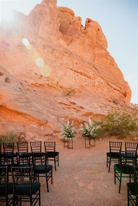 Desert Destination Wedding Ceremony In Black At Valley Of Fire