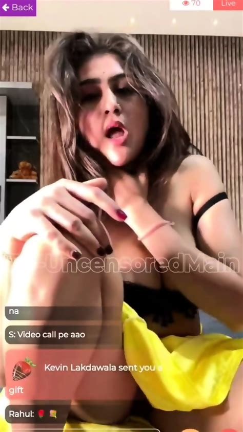 Hiral Radadiya Seducing Live Show Eporner