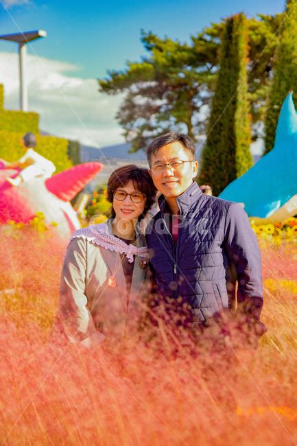 인물 부부 사랑 남자 여자 사진이미지일러스트캘리그라피 서진성작가