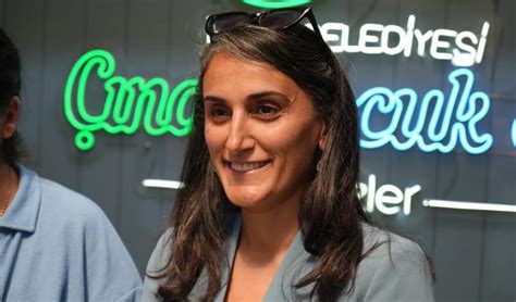 Canan Dağdeviren Kimdir Kaç Yaşında Ve Nereli Canan Dağdeviren Ne