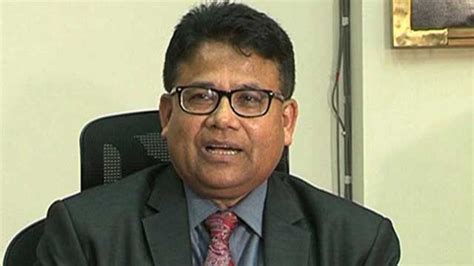 পদত্যাগ না করেই ভোট করতে পারবেন উপজেলা চেয়ারম্যান ভাইস চেয়ারম্যানরা