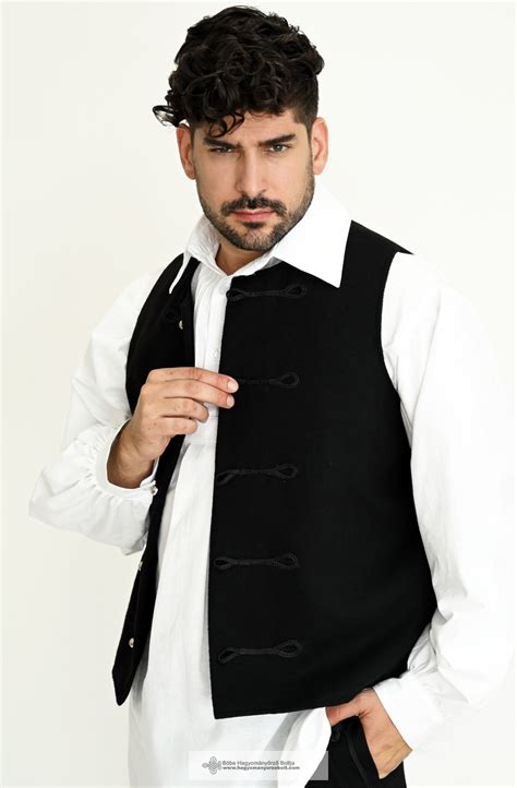 Csikós Mellény Elegáns és Hagyományőrző Viselet