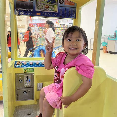 โรงเรียนสฤษดิเดช ขอแสดงความยินดีกับ โรงเรียนสฤษดิเดช Facebook