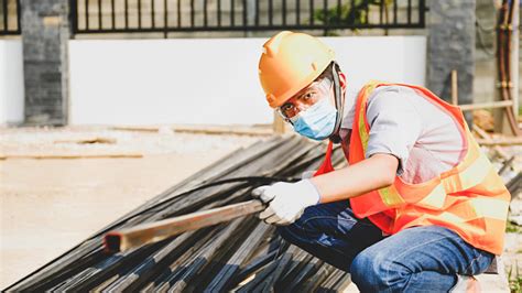 엔지니어 계약자 인력 작업 안전 산업 프로젝트 건물 건설 구조물 현장에 사용되는 강철의 크기와 품질을 조사 14 15 살에 대한 스톡 사진 및 기타 이미지 Istock