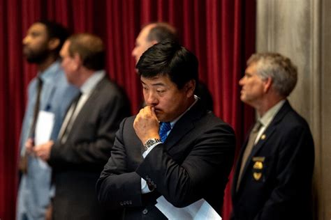 Missouri Lawmakers Criticize Kansas Effort To Poach Chiefs And Royals