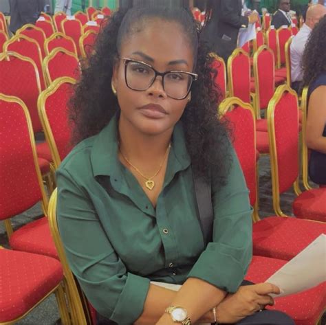 Trends By Isabelle Added A New Photo Trends By Isabelle