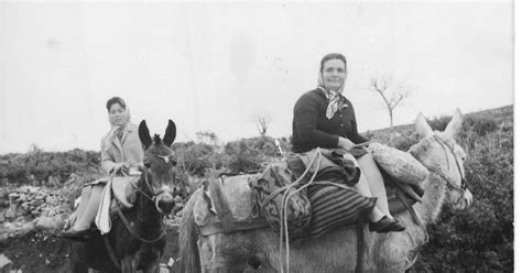 ΤΣΙΤΑΛΙΩΤΙΚΕΣ ΑΝΑΜΝΗΣΕΙΣ ΑΝΗΨΙΑ και ΘΕΙΑ ΜΕ ΤΑ ΜΟΥΛΑΡΙΑ ΤΟΥΣ ΦΟΡΤΩΜΕΝΑ ΜΕ ΤΑ ΨΩΝΙΑ απο την ΠΟΛΗ