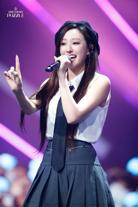 Mnet on Twitter 퀸덤퍼즐 회 All Rounder 배틀 비하인드 포토 한페이지가될수있게 휘서 HWISEO 보컬과 랩으로 꽉 채운 퍼포먼스
