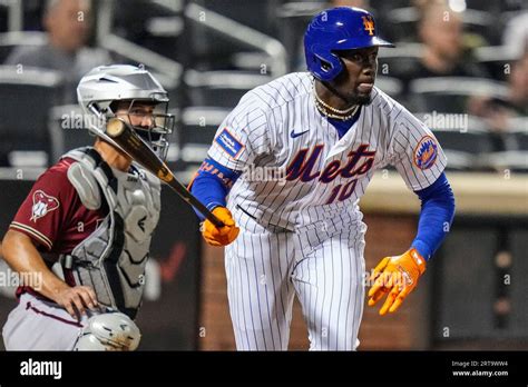 Arizona Diamondbacks Catcher Seby Zavala Left Watches As New York