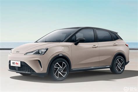 【哪吒aya图片 汽车图片大全】 易车