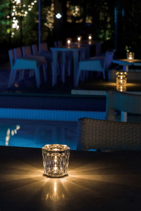 Xtal Lighting By Ryuichi Kozeki For Ambientec Dezeen Showroom