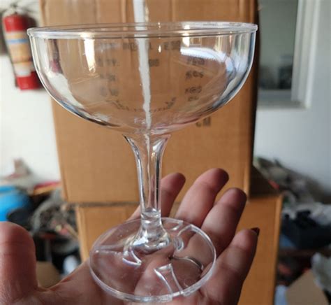 亚克力鸡尾酒红酒杯 香槟杯 酒杯塑料 高脚杯透明批发 婚庆杯塔 阿里巴巴