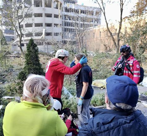 Важка доба для усієї України масовані ракетні удари вразили критичні обєкти інфраструктури є