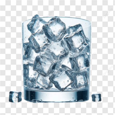 흰색 배경에 고립 된 유리에 얼음 조각 흰색 배경에 고립 된 유리에 얼음 조각 흰색 배경에 고립 된 유리 큐브 얼음 조각