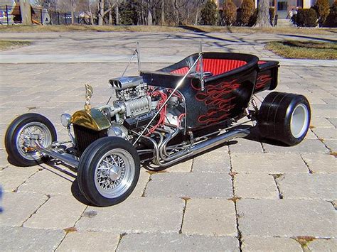 Worlds Smallest V8 Engine