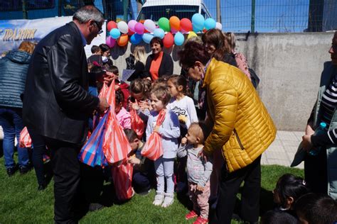 Детският празник „Пъстър Великден“ зарадва децата на община „Тунджа“ — Радио и ТВ 999 новини от