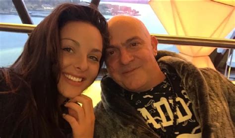 Симона Загорова отлетя зад граница за среща с най важния мъж Информационна агенция ПИК