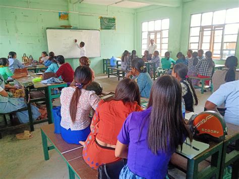 တောင်တွင်းကြီးမြို့နယ်၌ အ ခြေခံပညာ လယ်၊ မူ အဆင့်ရှိ ဆရာ၊ ဆရာမများအား ဘာသာရပ်စွမ်းရည်မြှင့် ဆ