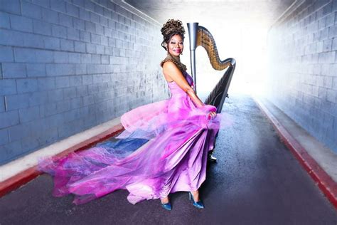 Hip Video Promo Presents Mariea Antoinette Premieres Her “so Amazing” Video On Essentially Pop