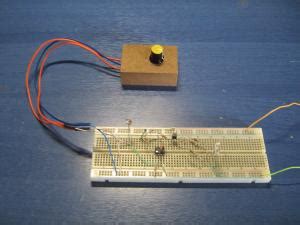 Automated Light Controller With Adjustable Sensitivity And Hysteresis