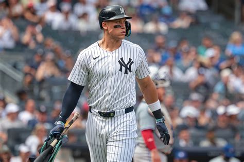 Deadspin Aaron Judge Yankees Walk Into Angels Series Looking To Stay Hot