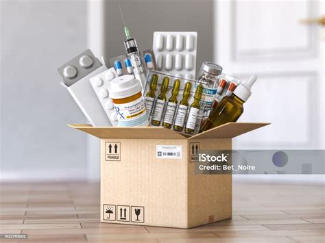 의약품 및 건강 관리 약물이있는 골판지 상자를 엽니 다 구매 및 배달 의약품 개념 약에 대한 스톡 사진 및 기타 이미지 약 상자 건강관리와 의술 Istock