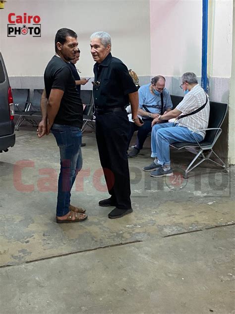 سيف عبد الرحمن يودع طليقته رجاء حسين قبل خروج جثمانها من المستشفى