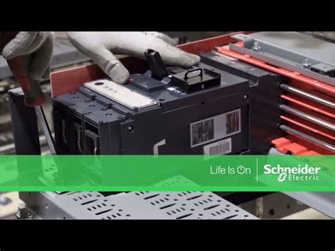 Installing I Line® Circuit Breakers Into I Line® Panels And Switchboards