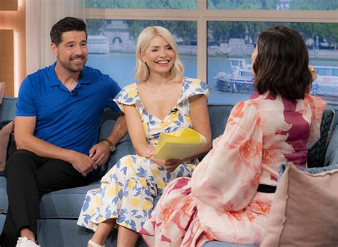 This Morning Viewers In Shock At Seeing Holly Willoughby Back On The Sofa