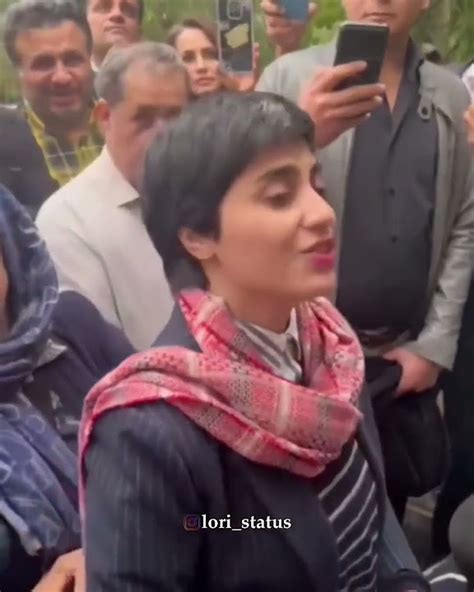 اواز بسیار زیبا دختر بختیاری در مراسم یادبود استاد بزرگمسعود بختیاری