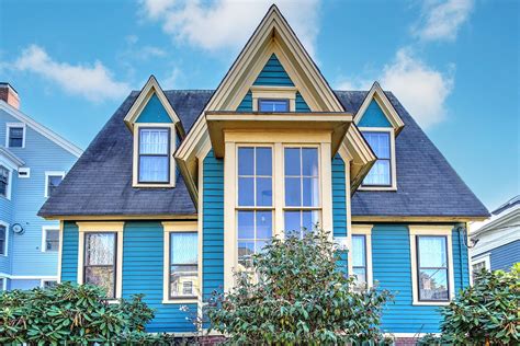 House Lust This Magical Lightning Splitter Comes With A Secret Park Rhode Island Monthly