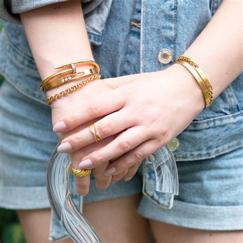 Bun Ring Gold Size 7 Amori