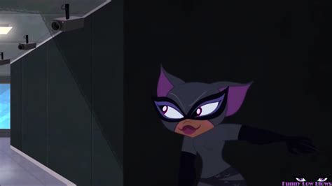 Catwoman Ballbusting Guards Balls Kick In The Nuts Anime Low Blow Dc