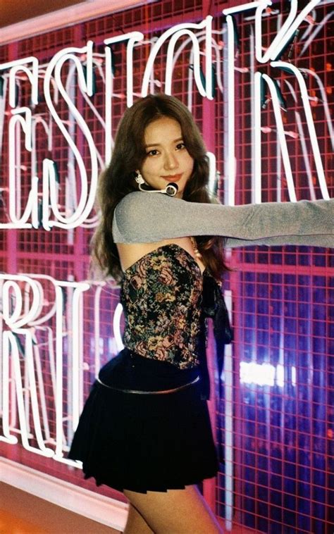 Pin By Mariana On Blakpink Blackpink Fashion Blackpink Jisoo