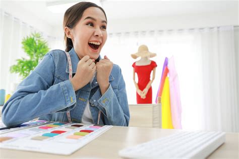 Riesen Busen Bilder Durchsuchen 837 Archivfotos Vektorgrafiken Und