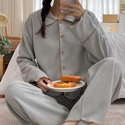 잠옷 파자마 커플잠옷 쏠레이오 포근포근한 마이멜로디 수면잠옷🎀 가격대가 있는 만큼 퀄리티 좋은 정품 상품으로 선물용으로 강추🤍 Instagram