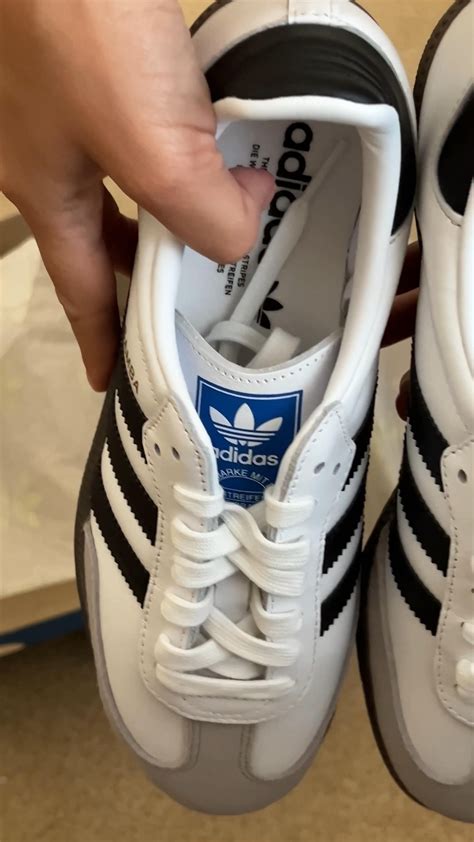 How To Style Sambas This Spring [video] Adidas Samba Outfit Trendy Outfits Inspiration 00s