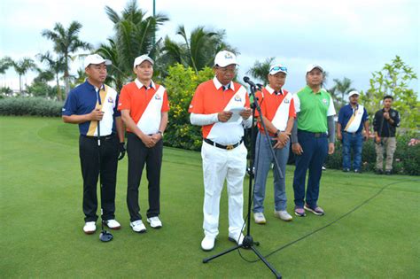 សម្តេចនាយករដ្ឋមន្រ្តី ហ៊ុន សែន អញ្ជើញជាអធិបតី បើកការប្រកួតវាយកូនគោល