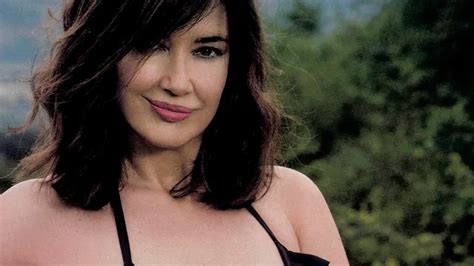 A Los 52 Andrea Bonelli Sorprendió Al Lucir Su Lomazo En Carlos Paz Eltrece