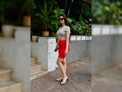After Sex Life Reveal Super Sexy Malaika Arora Vs Georgia Adriani