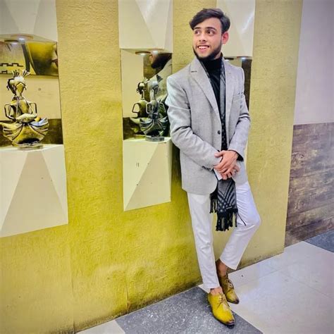 Parth Tripathi Parth Pandit • Threads Say More