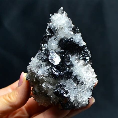 Sphalerite Crystals On Matrix 5×8×4 Cm 230 G Catawiki