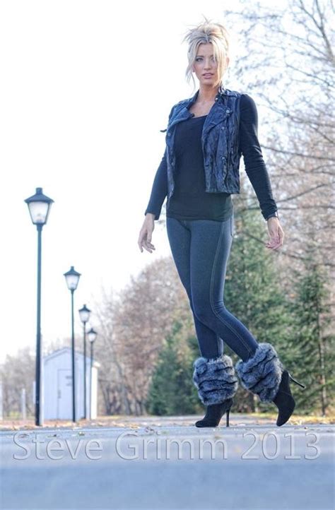 Olivia Paige In Tight Jeans 96410