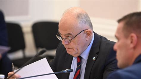 Ето какво констатира парламентарната комисия създадена след протеста срещу БФС Новини бг