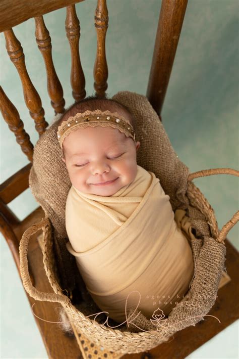 How To Pose Newborns For Photoshoot Cincinnati Portrait Photographer