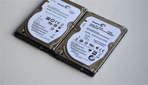 SSD là gì SSD là gì So sánh ổ cứng SSD và HDD Nên mua loại nào