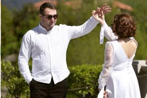 ფოტო ვინ არის დღეს ტრაგიკულად დაღუპული 25 წლის მეხანძრე მაშველი მას შვილი და მეუღლე დარჩა