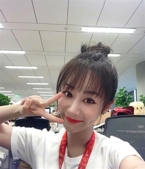 女神楊紫這自拍照中也太瘦了，網友直接都沒有認出是她 每日頭條
