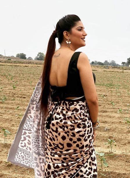 5 Stunning Pics Of Sapna Chaudhary In Backless Sarees Spideypostsblog